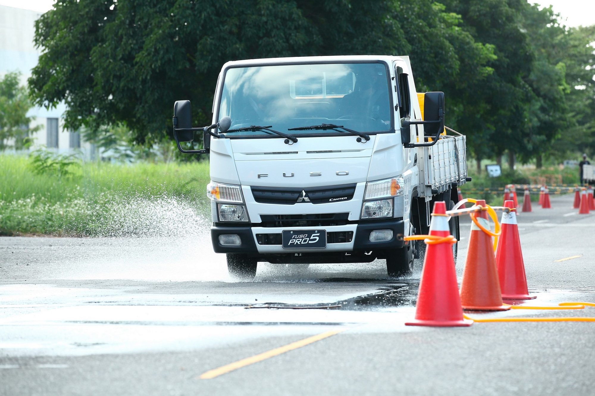 FUSO launches the new Euro VI-compliant lineup for the Taiwanese market ...