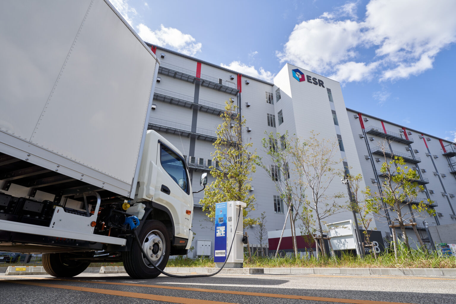MFTBC and DTFSA to partner with ESR to promote carbon-neutral logistics | Mitsubishi Fuso Truck ...